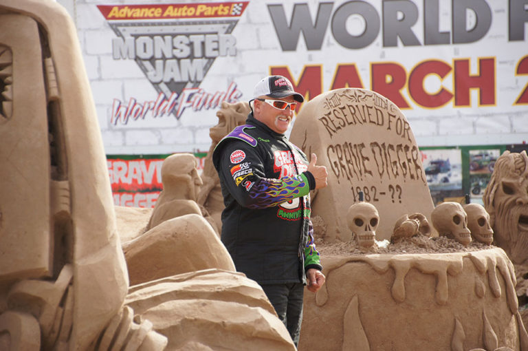 Grave Digger 30th Anniversary – Spectra Chrome