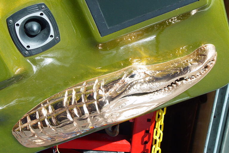 Gator Car – Spectra Chrome